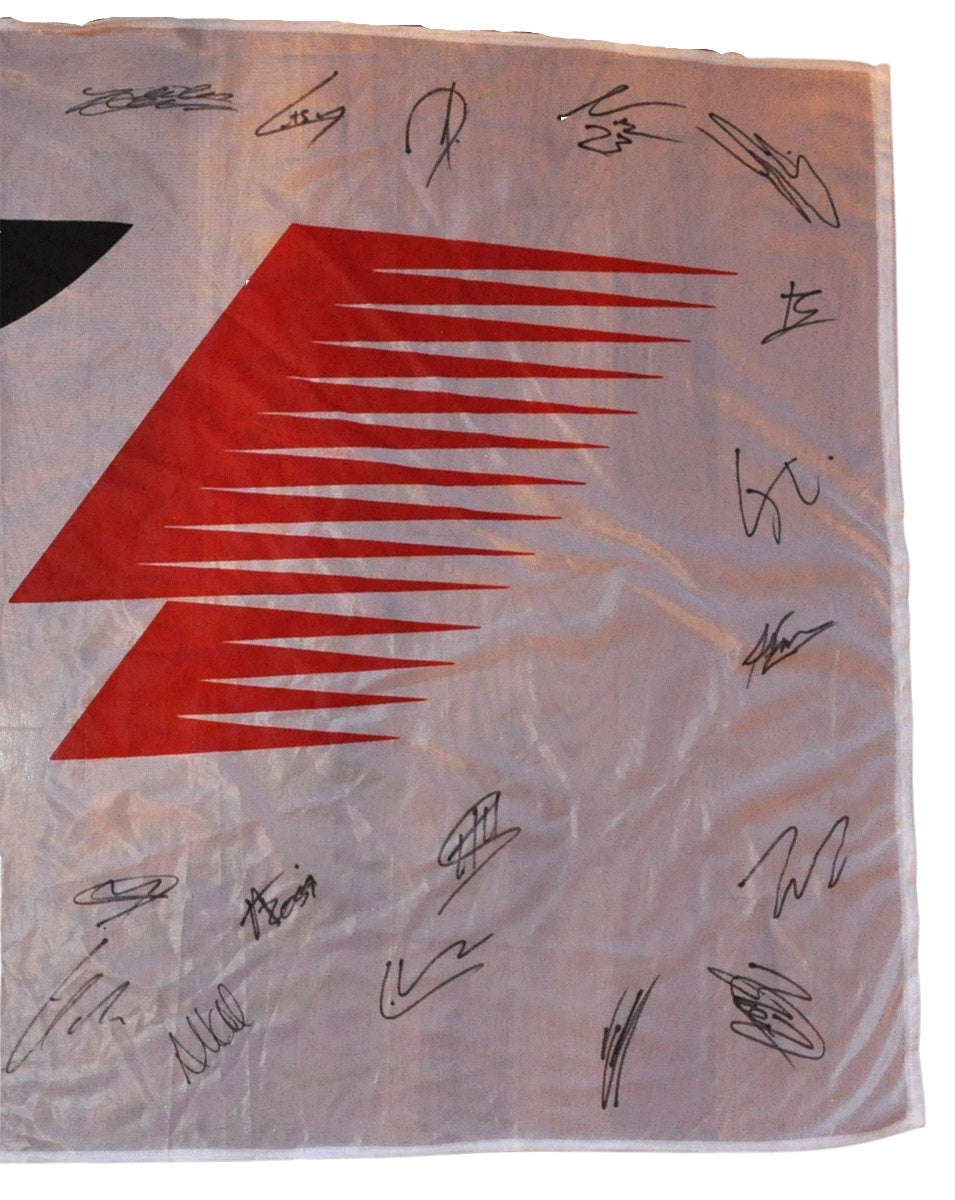 Formula 1 white 60X36 inches Flag Signed by 40 F1 Drivers – Formula ...